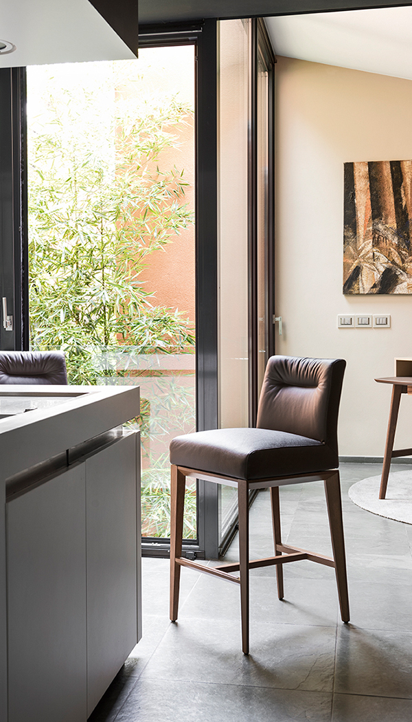 Calligaris Tosca Stool – Elegant & Functional Seating | Kube Interiors
